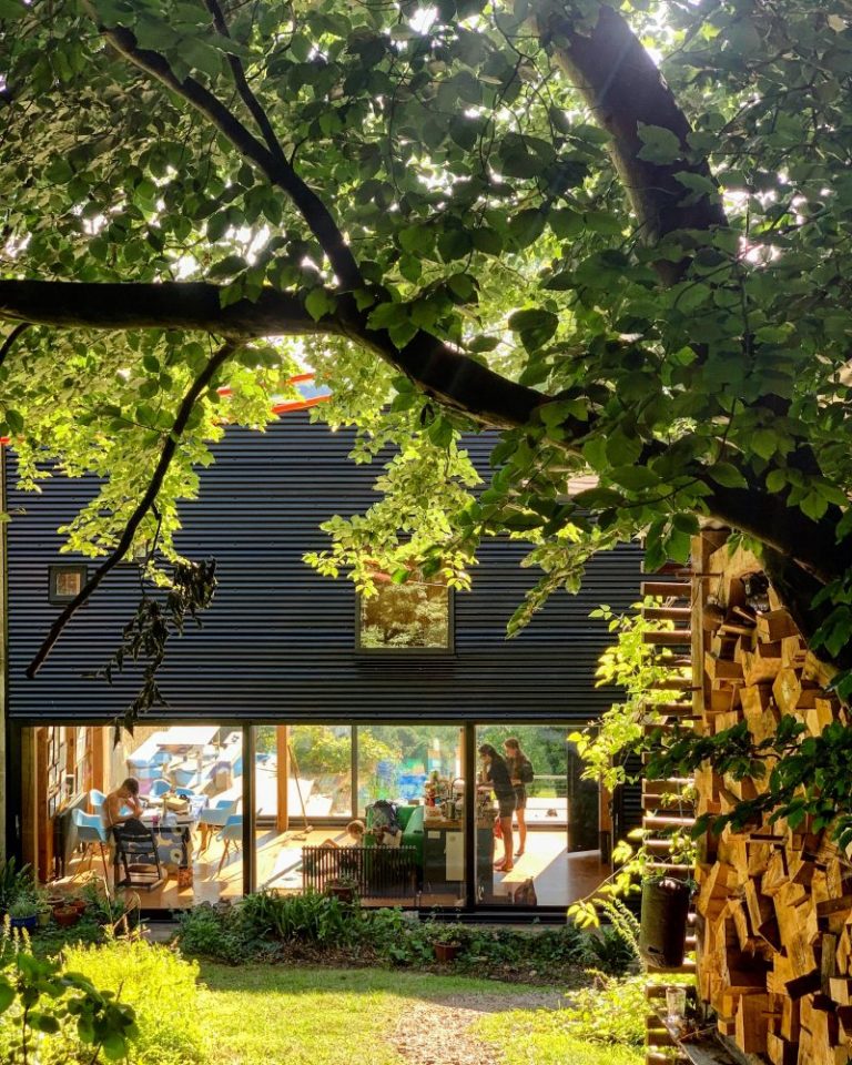 Moonshine House | The Coolector