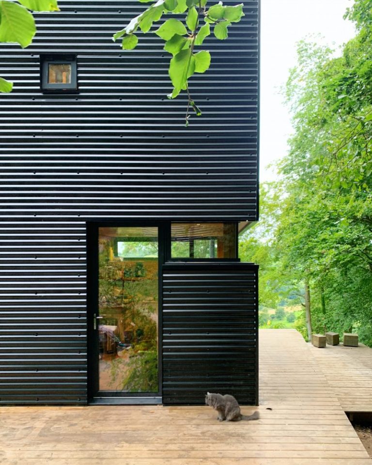 Moonshine House | The Coolector