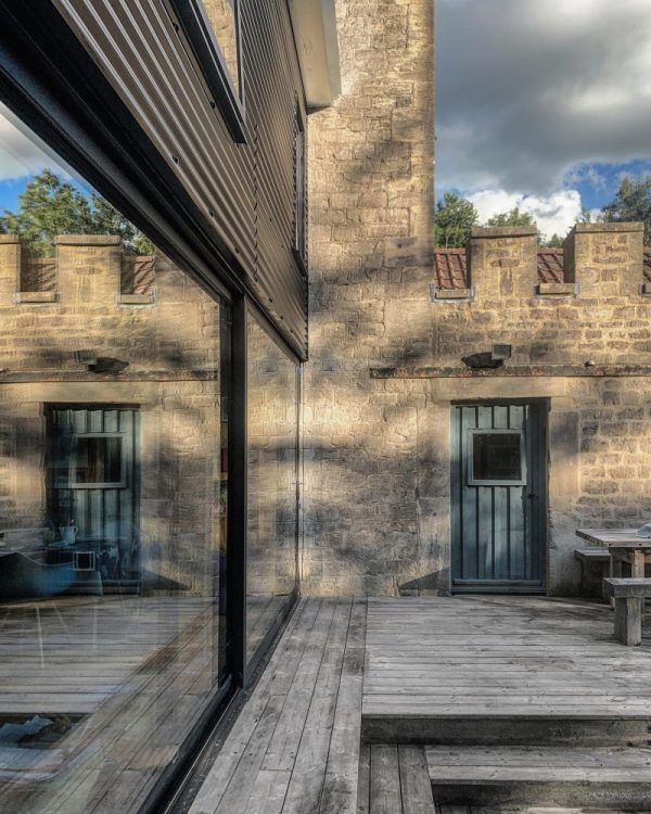Moonshine House | The Coolector