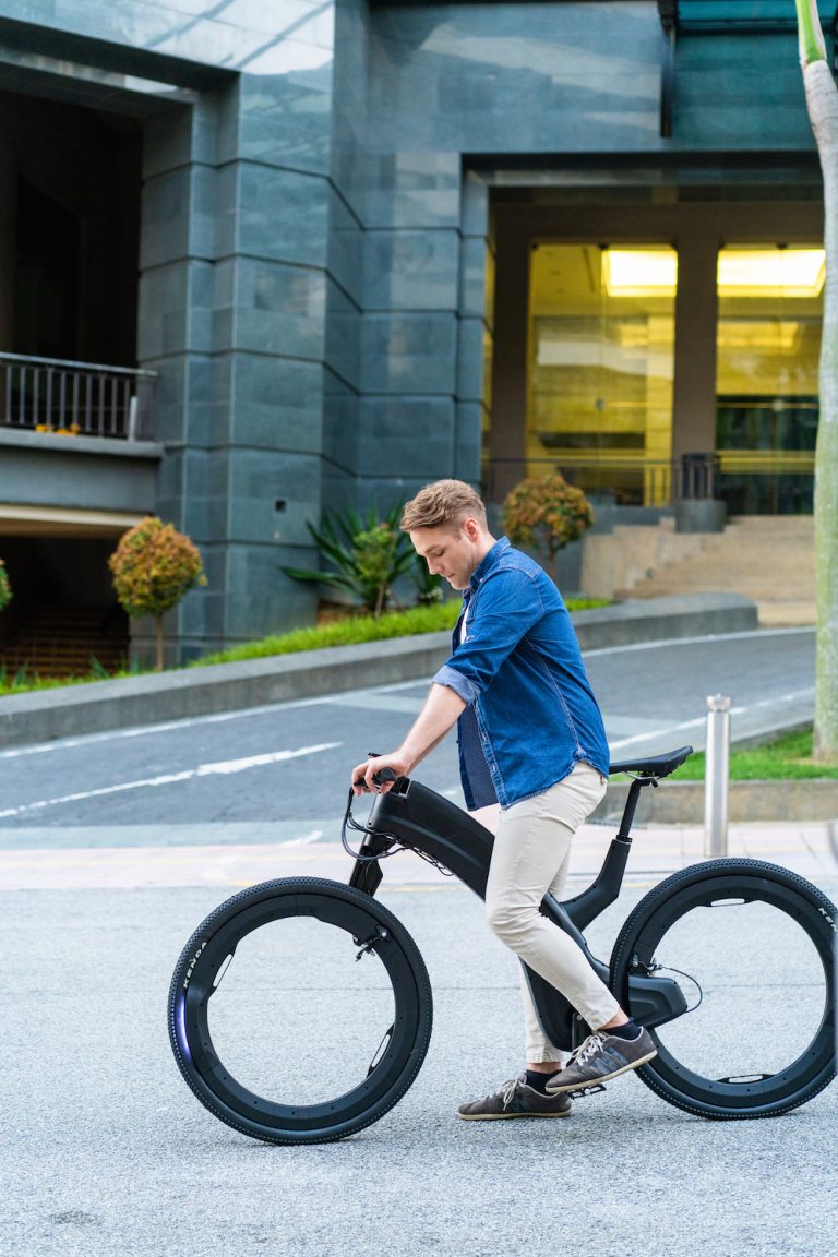 Reevo Hubless eBike | The Coolector