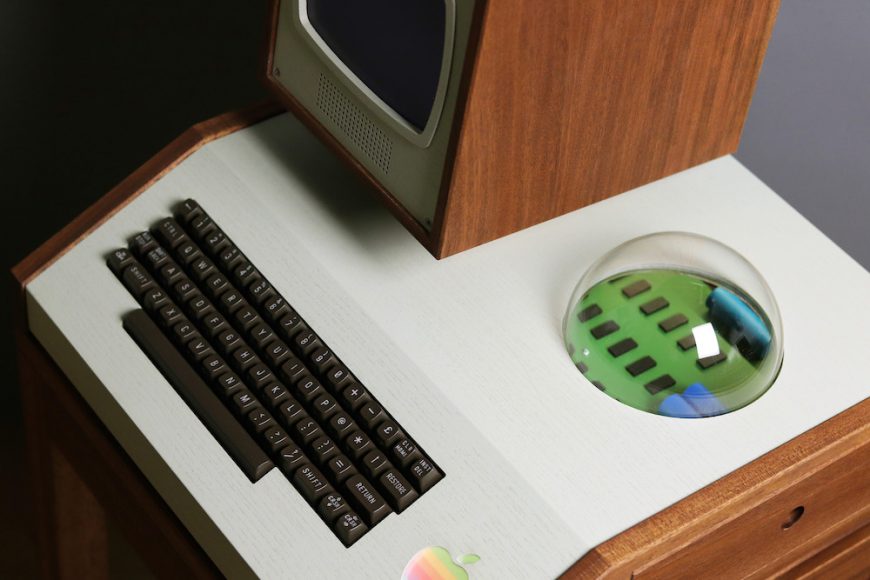 Love Hultén Aple Apple 1 Display Case | The Coolector