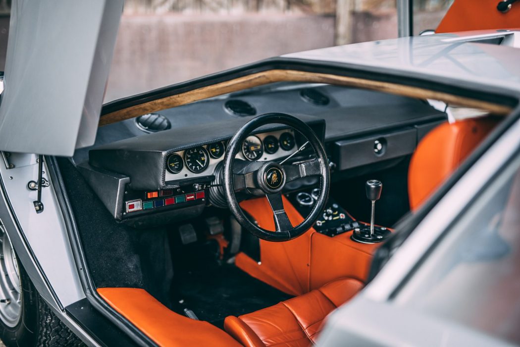 Lamborghini Countach LP400