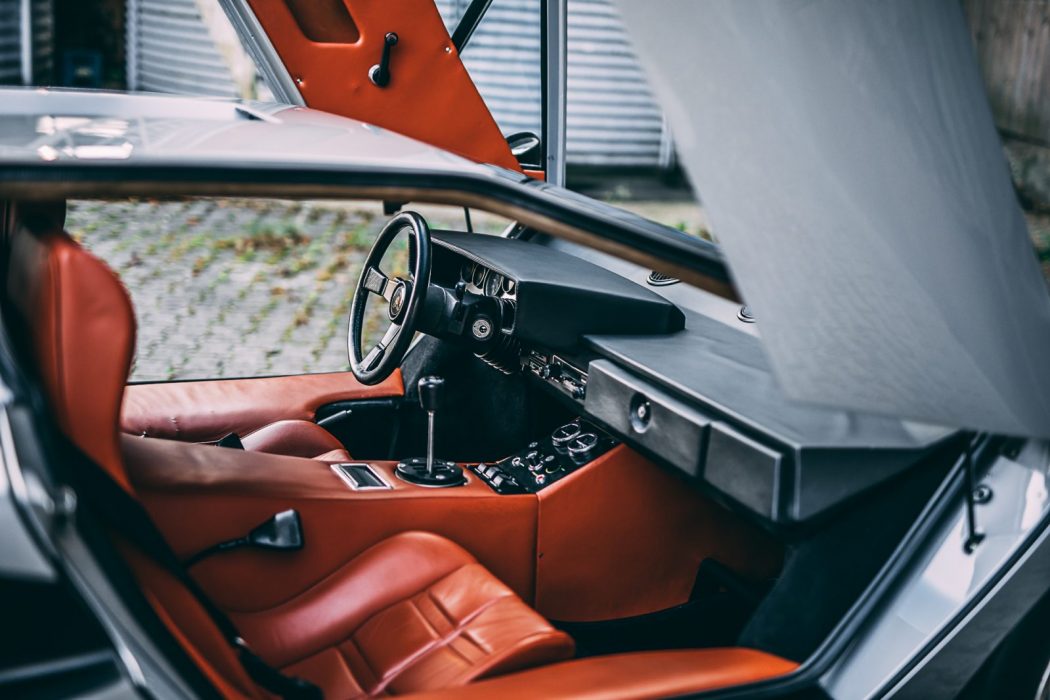 Lamborghini Countach LP400