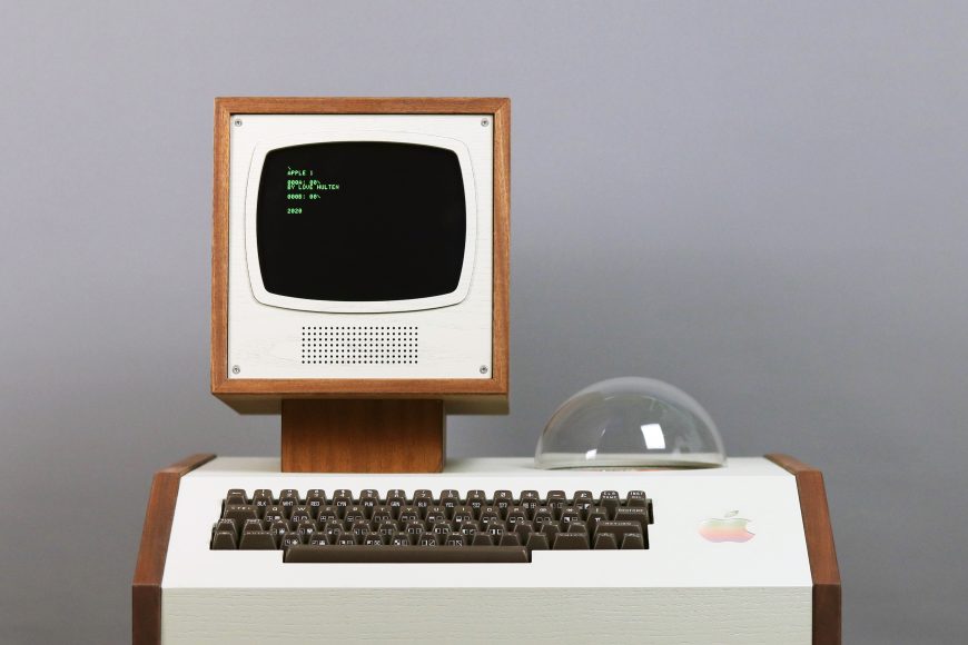 Love Hultén Aple Apple 1 Display Case | The Coolector