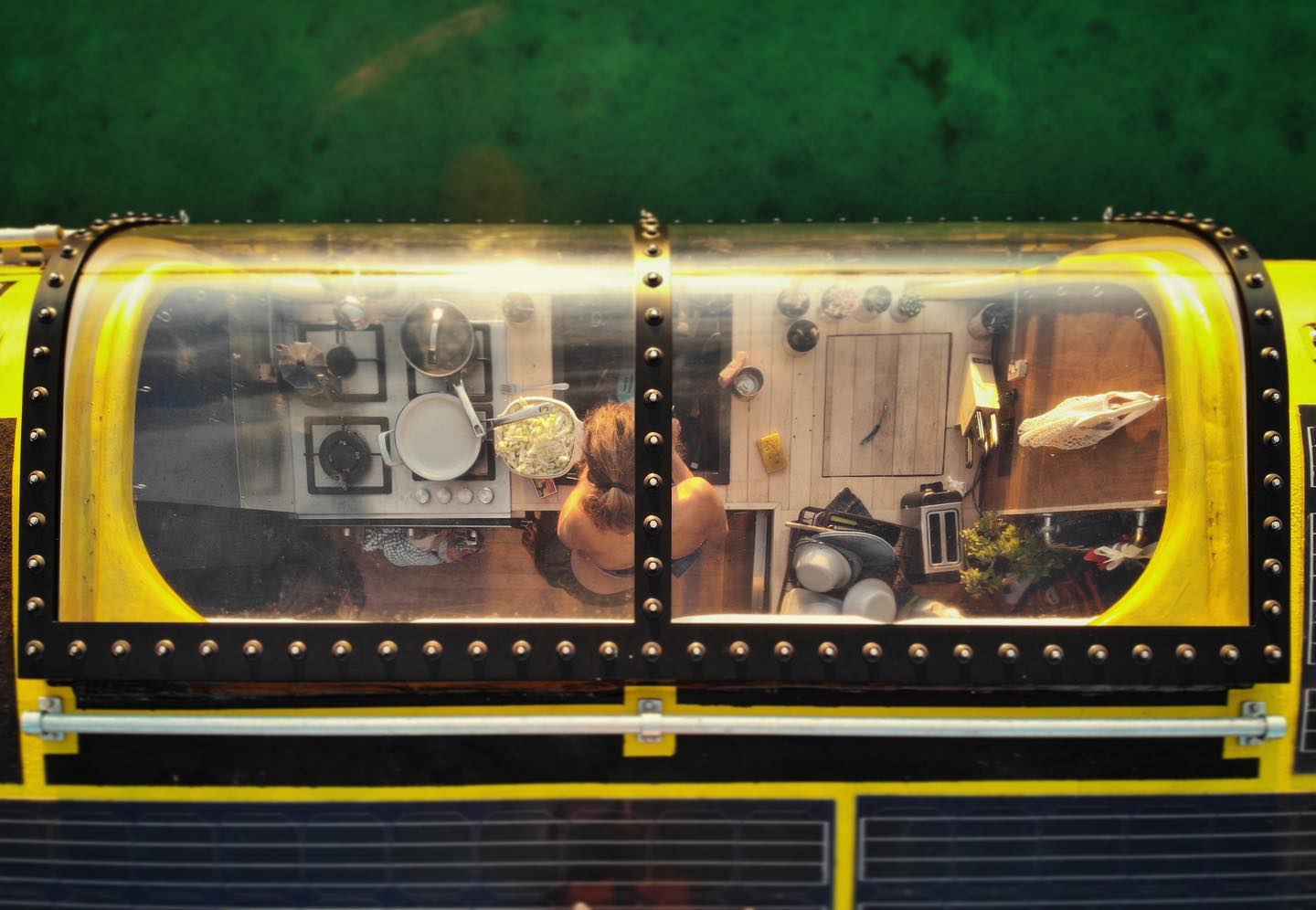 Stødig Survival Lifeboat | The Coolector