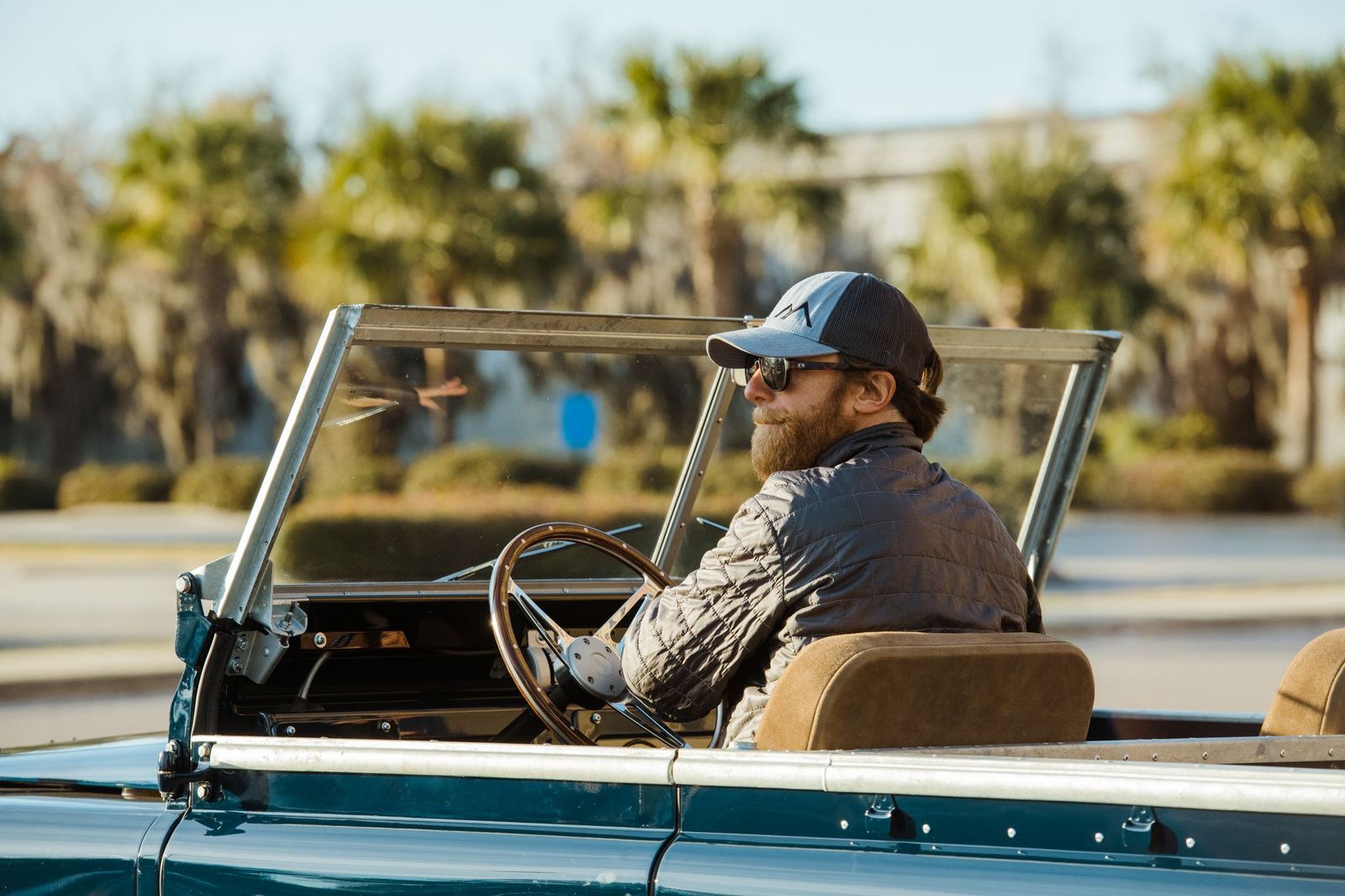 Himalaya x Taylor Stitch Land Rover Pre-Defender | The Coolector