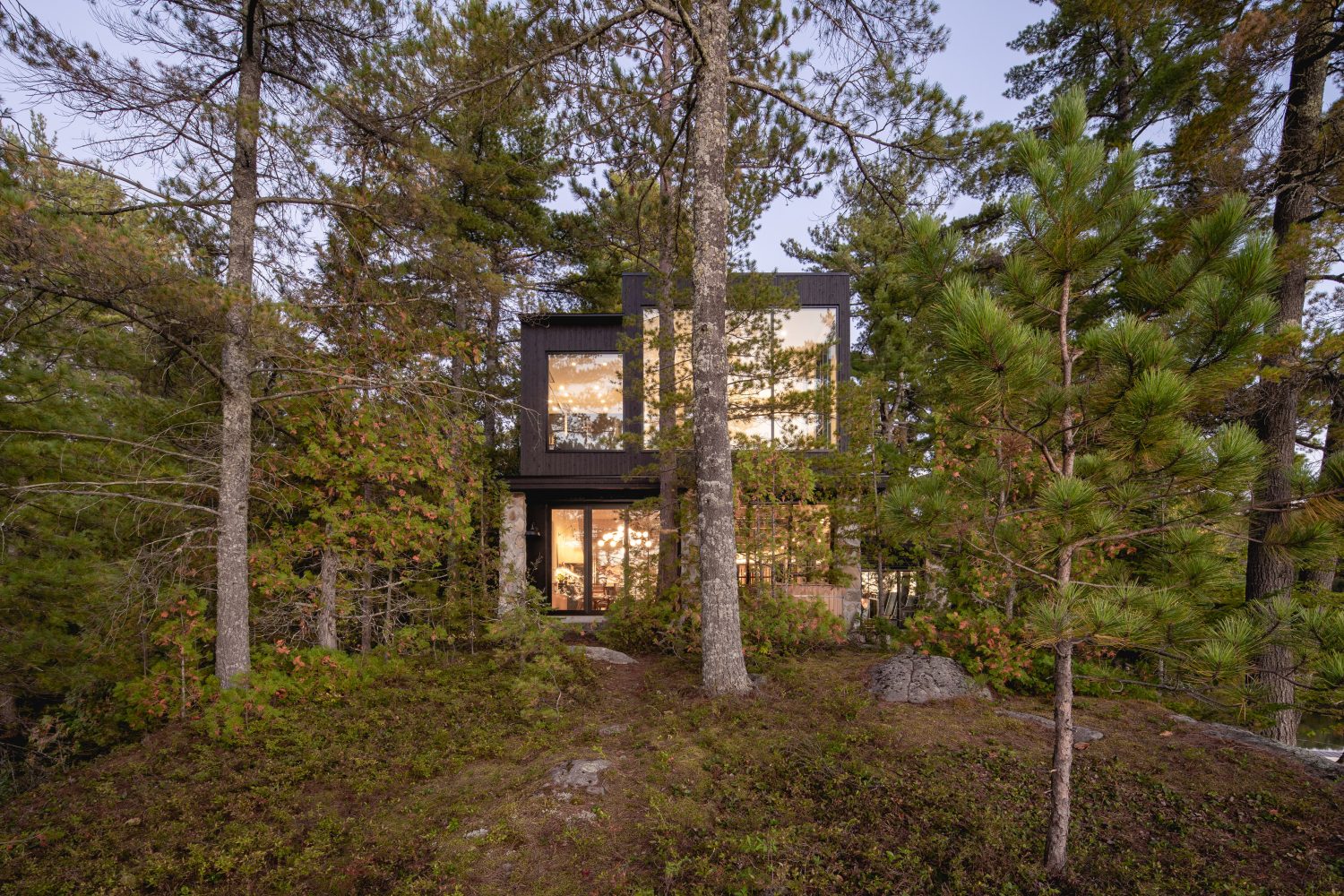 Cottage on the Point | The Coolector