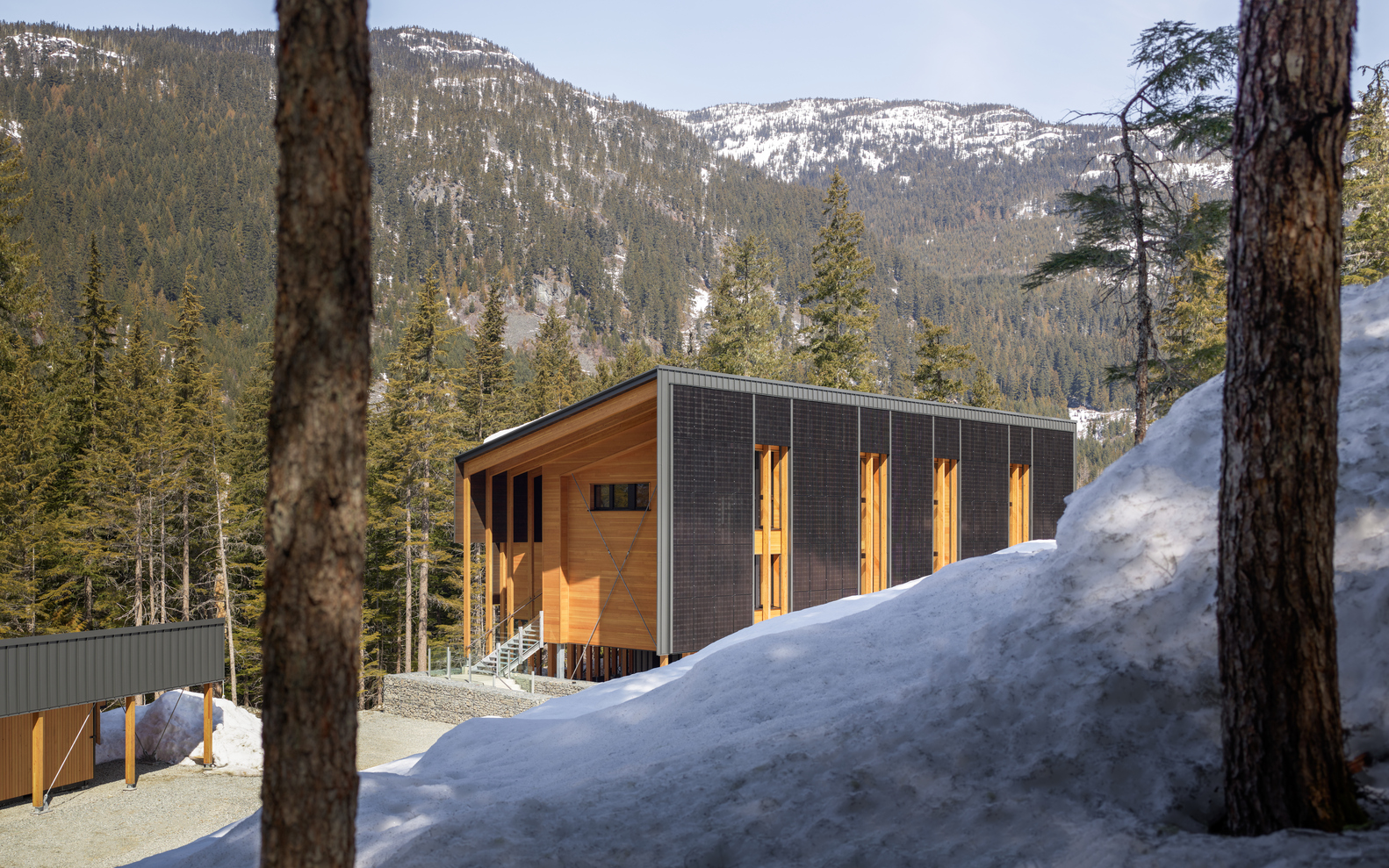 SoLo House | The Coolector