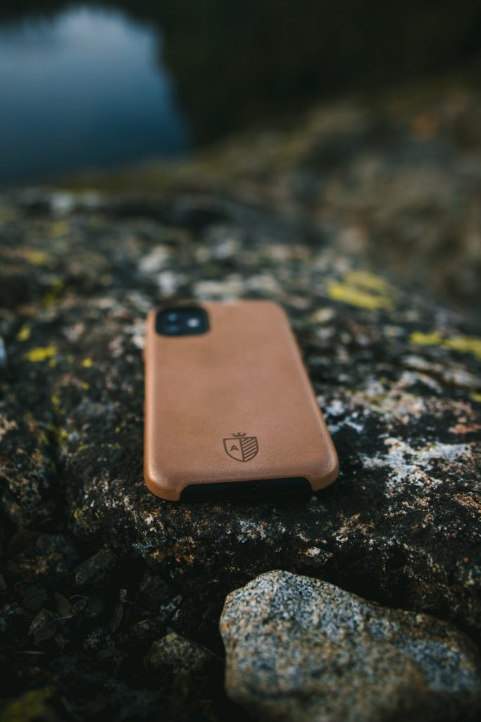 Aeris Antimicrobial Copper Phone Case | The Coolector