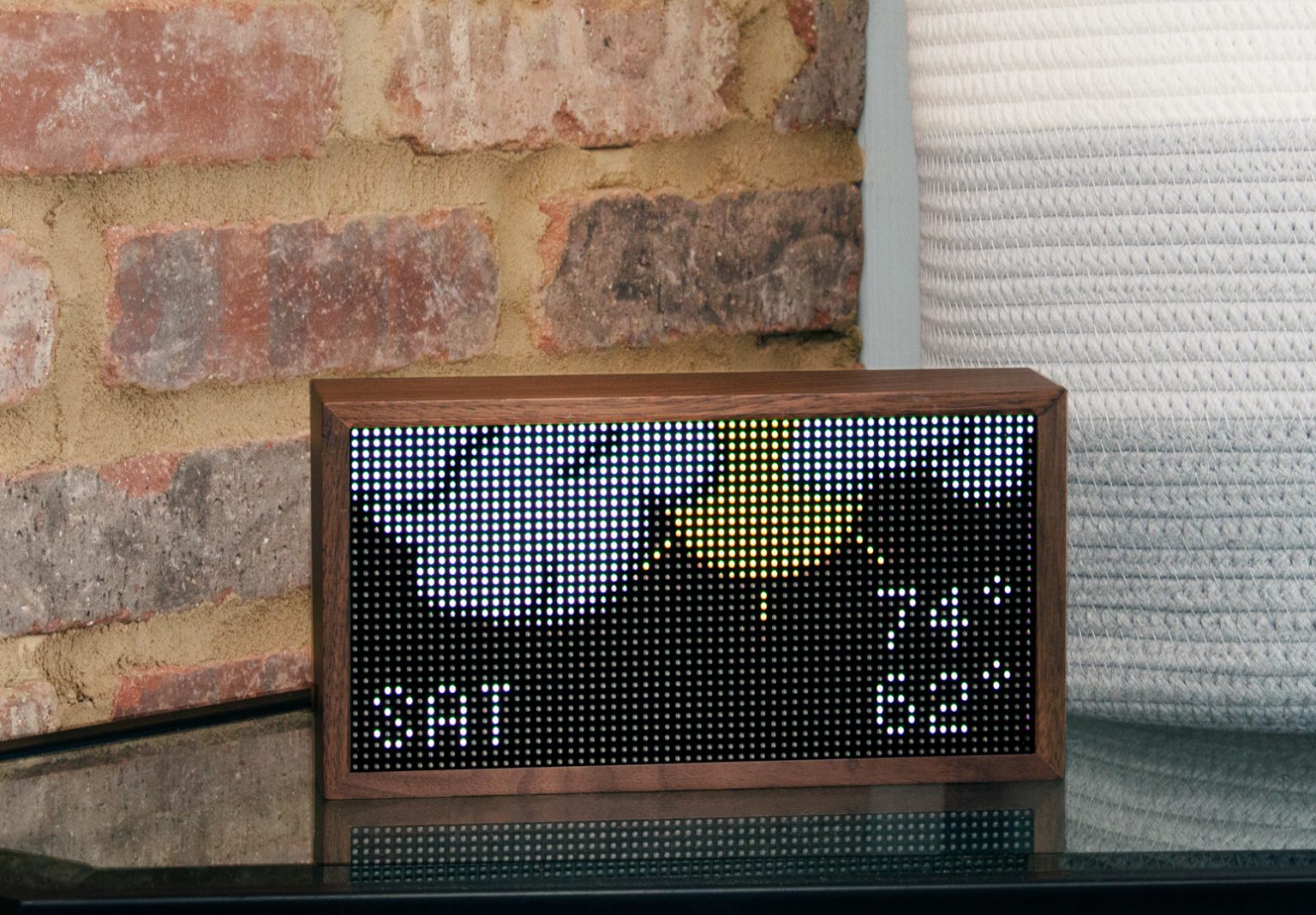 Tidbyt Retro Display | The Coolector