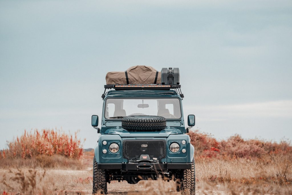 Cool & Vintage 1995 Land Rover Defender 110 | The Coolector