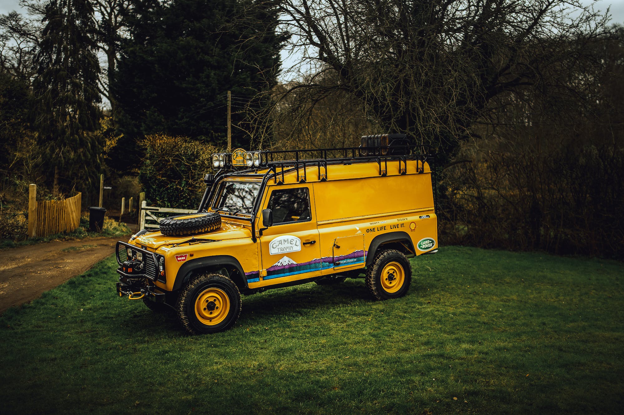 1998 LAND ROVER DEFENDER 110 CAMEL TROPHY | The Coolector