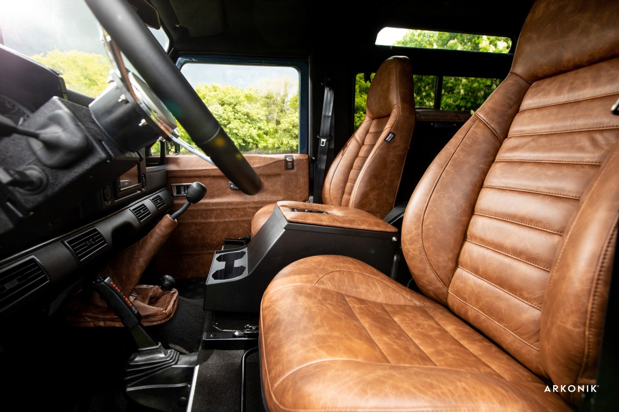 Arkonik Bluebell Land Rover Defender | The Coolector