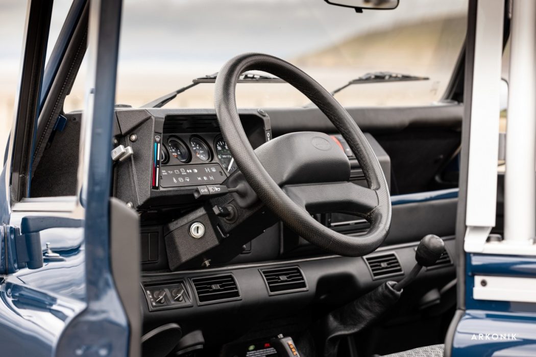 Arkonik Aloha Defender | The Coolector