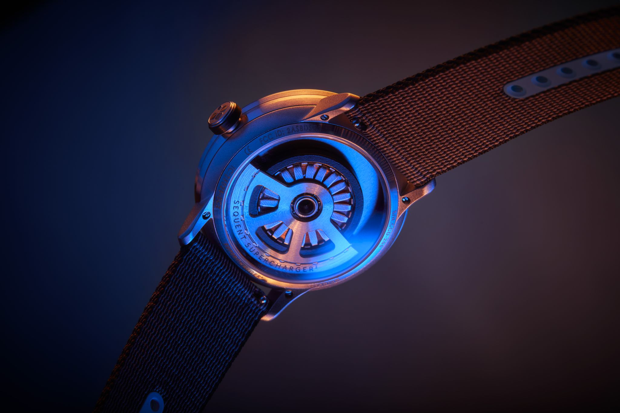 Sequent Titanium Elektron Smart Self-Charging Watch | The Coolector