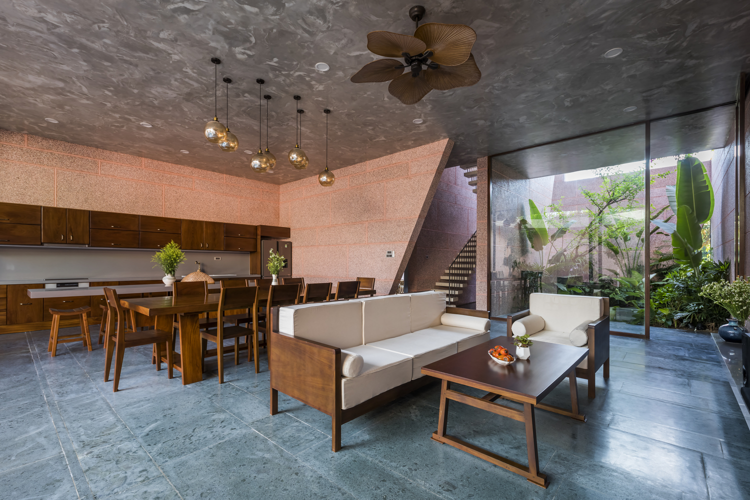 Pink House | The Coolector