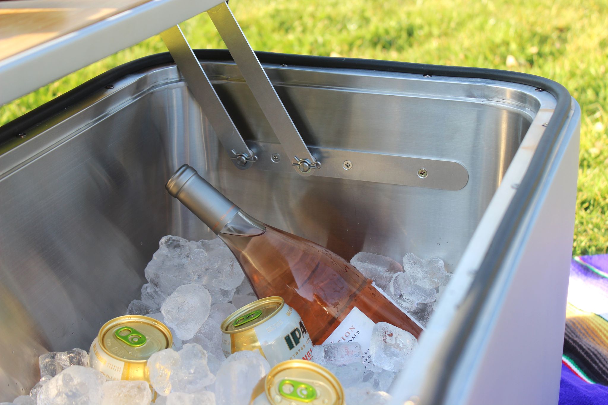 Wool Street Wooly Eco-Friendly Cooler | The Coolector