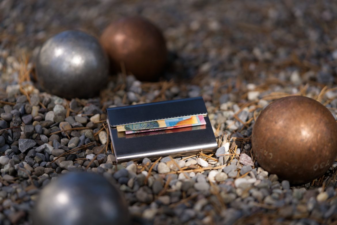 PATINA Metal Wallet | The Coolector