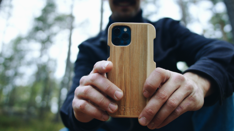 Bark Sweden Smartphone Cases | The Coolector