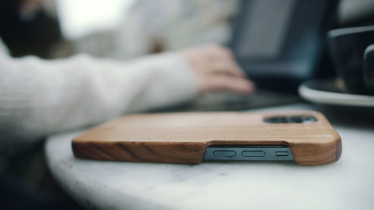 Bark Sweden Smartphone Cases | The Coolector