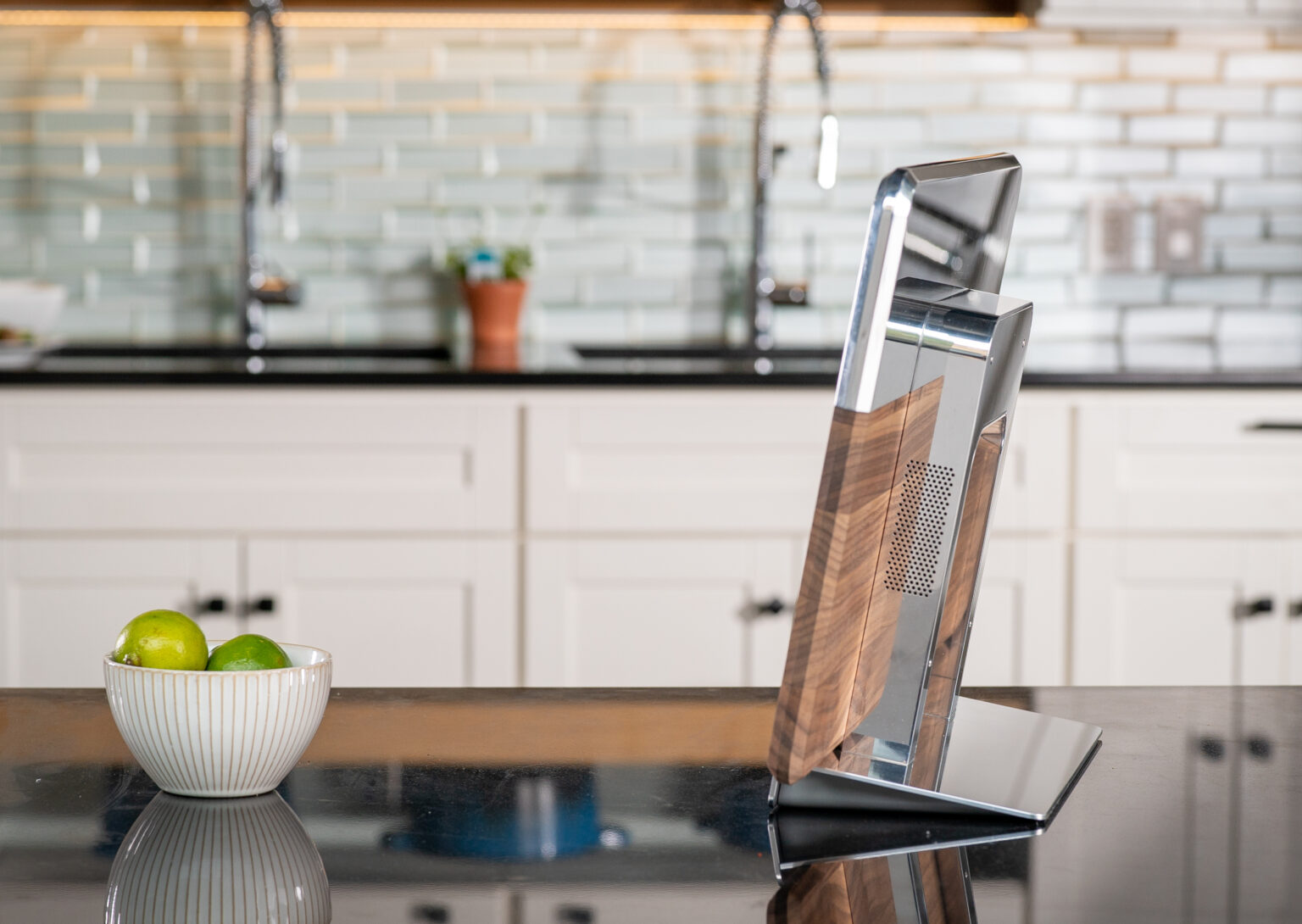 BLOK Smart Cutting Board | The Coolector