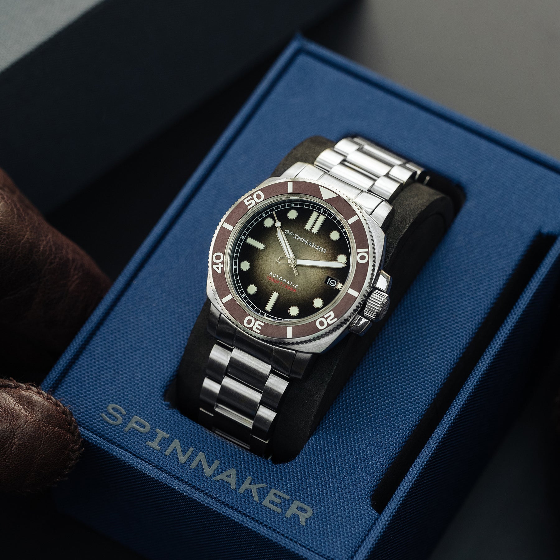 Spinnaker Hull Diver Watch | The Coolector