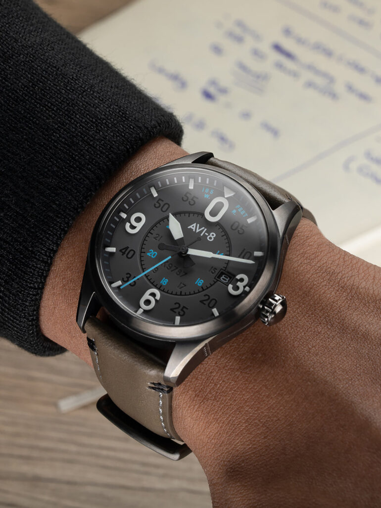AVI-8 Spitfire Smith Automatic Watch | The Coolector