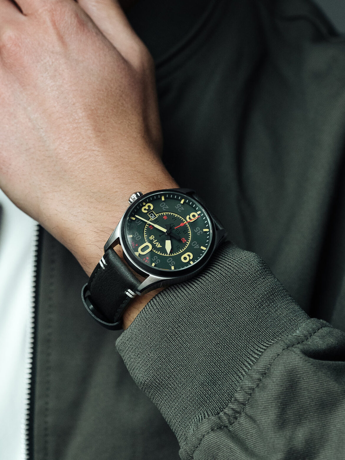 AVI-8 Spitfire Smith Automatic Watch | The Coolector