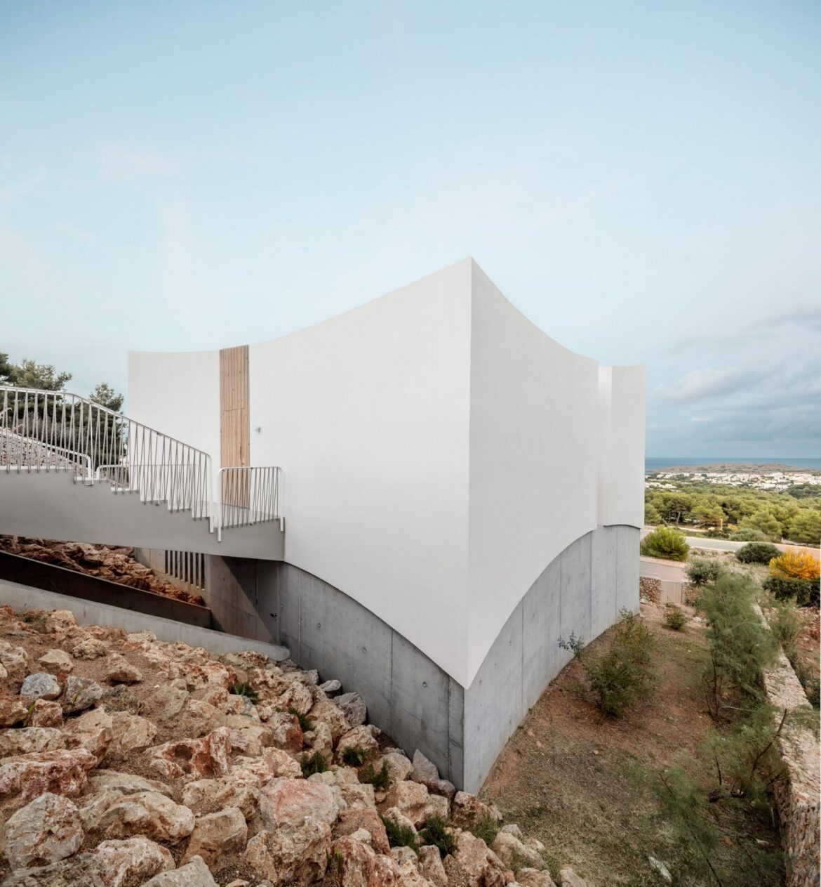 Curved House | The Coolector