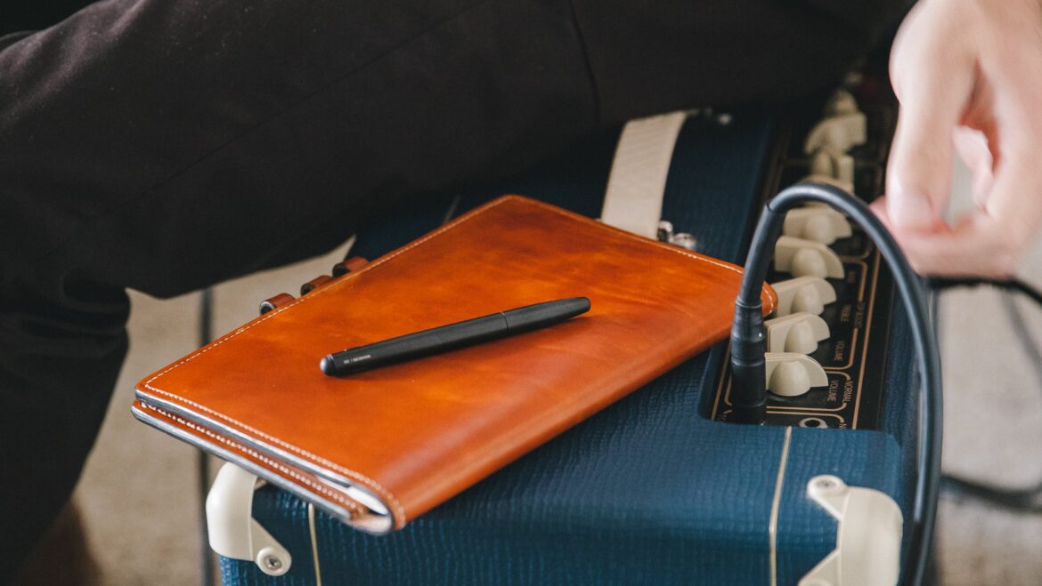 8 of the best EDC brands for men | The Coolector