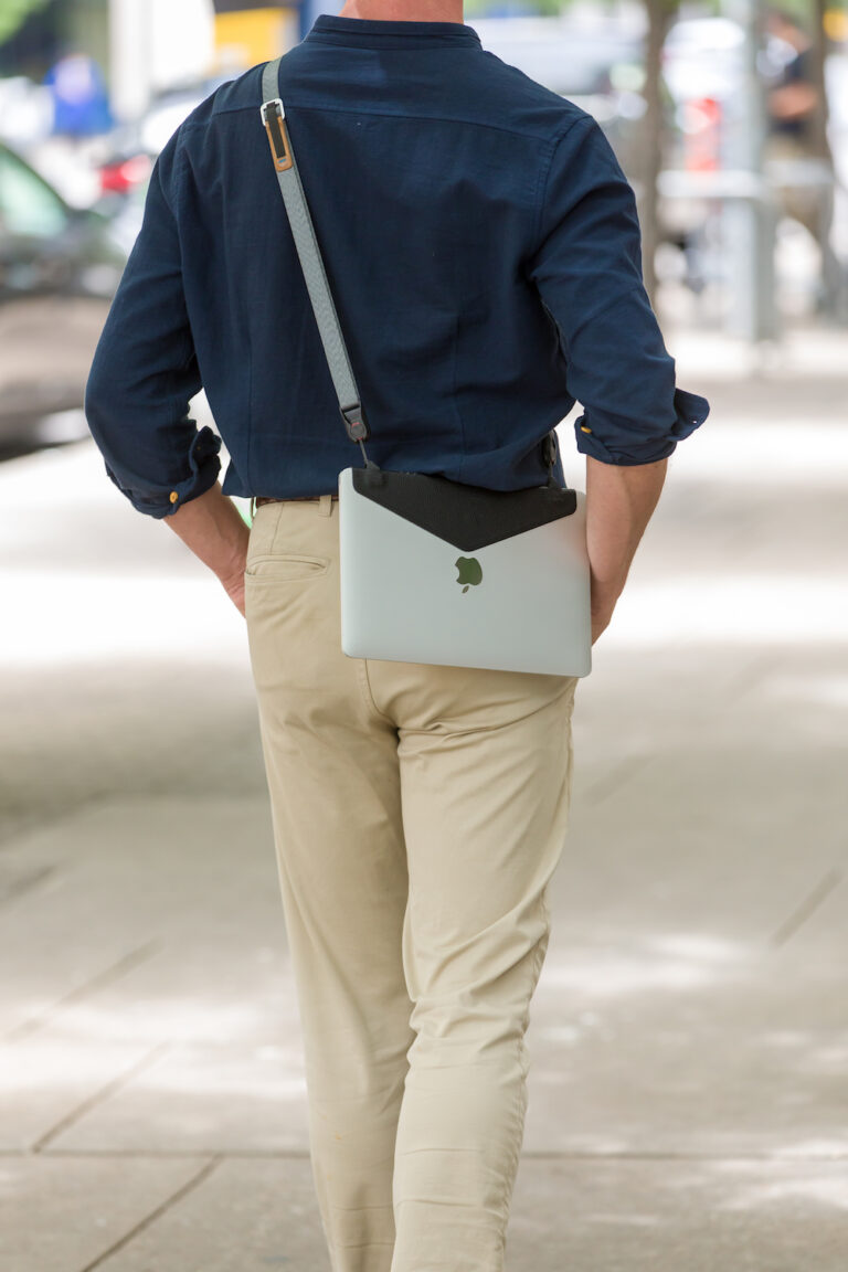 The Laptop Strap | The Coolector