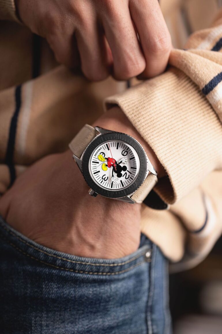 UNDONE x Disney Mickey Mouse "Guess Who's Back" Watch | The Coolector