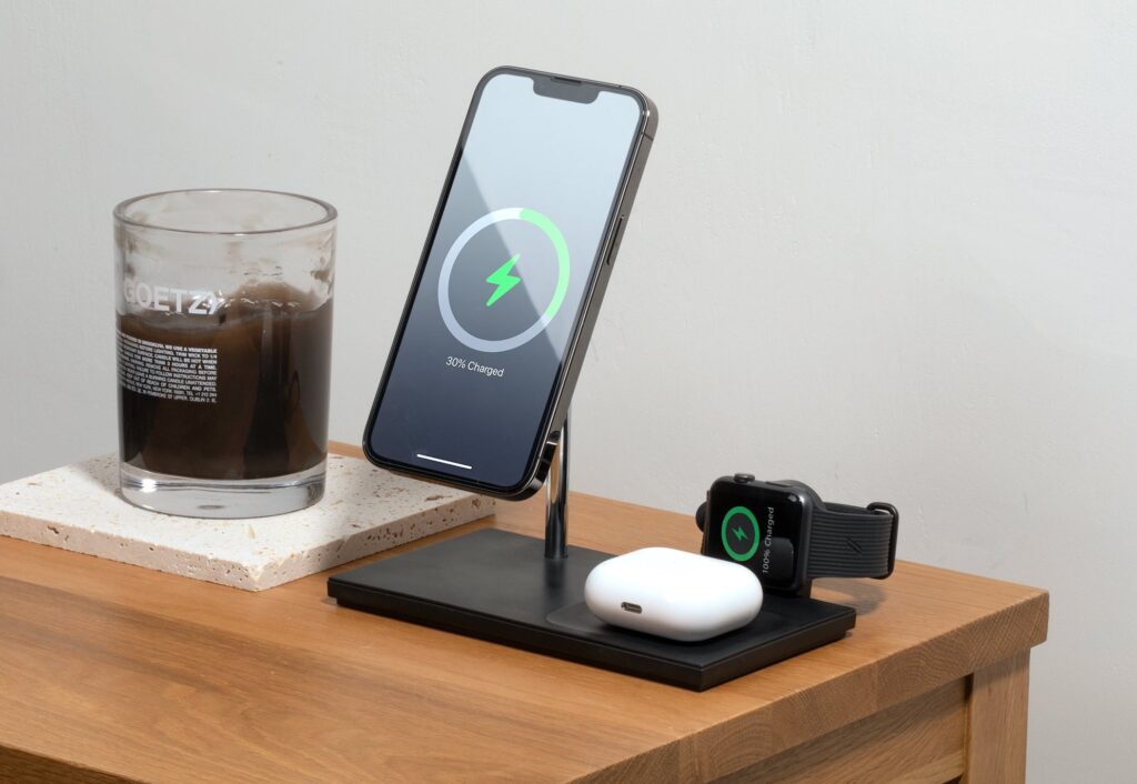 Native Union Snap 3-IN-1 Magnetic Wireless Charger | The Coolector