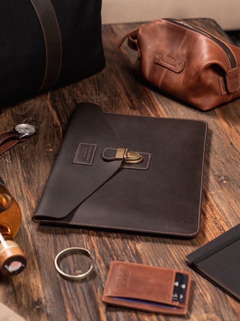 8 of the best apparel and accessories essentials from Remu | The Coolector