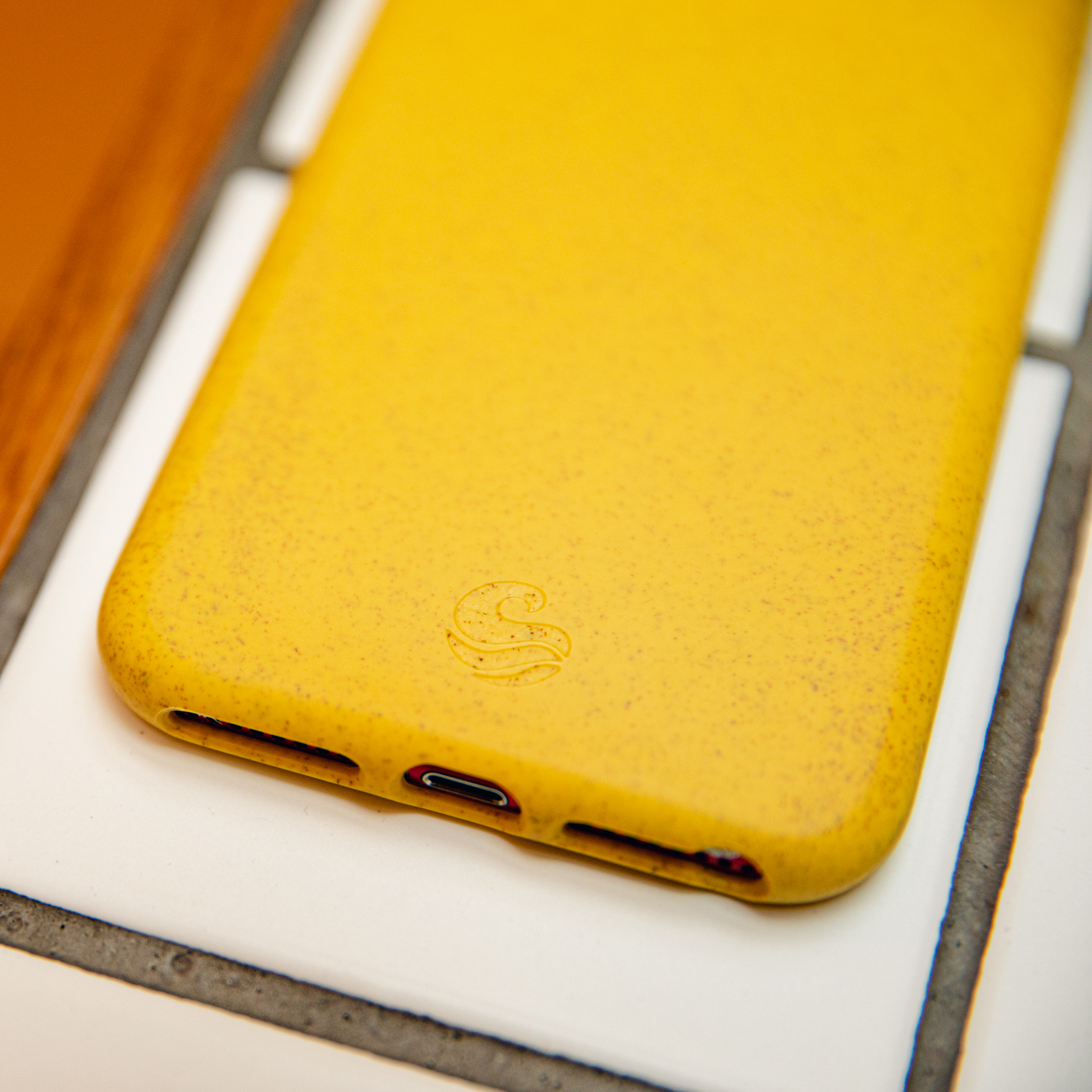Wave Case Eco-Friendly, Biodegradable Phone Cases | The Coolector
