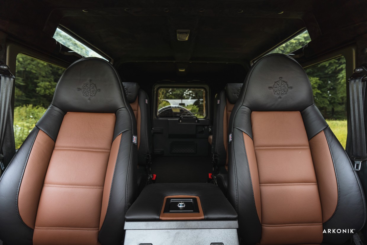 Arkonik Revolver Land Rover Defender | The Coolector
