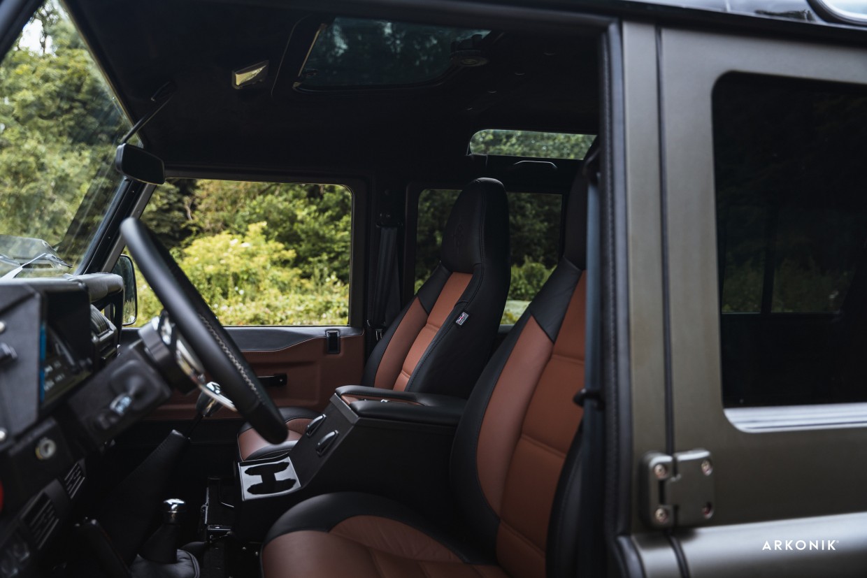 Arkonik Revolver Land Rover Defender | The Coolector
