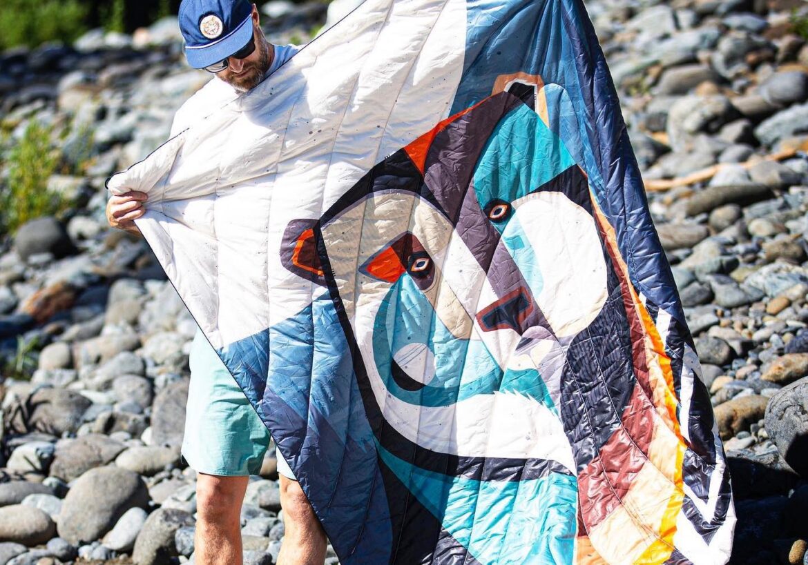 8 of the coolest blankets from Rumpl | The Coolector