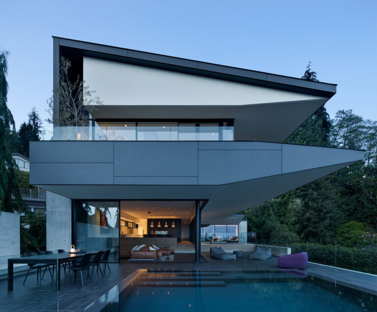 Eaves House | The Coolector