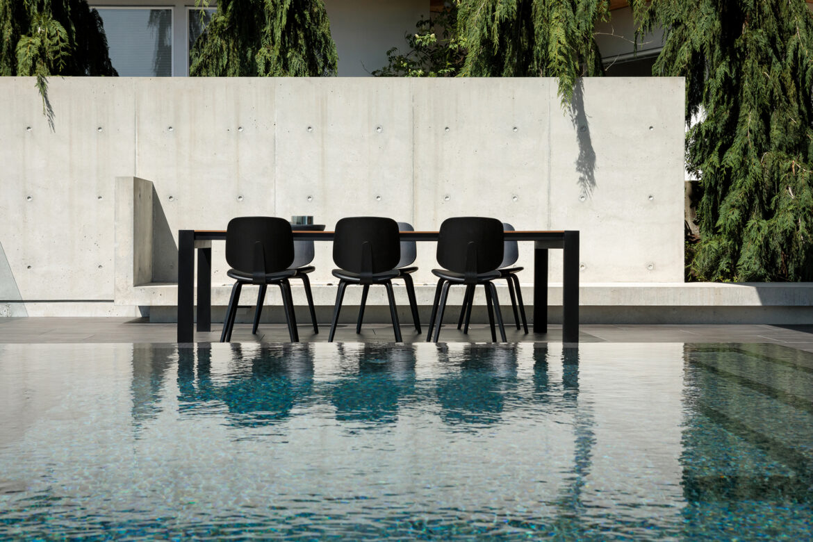 Eaves House | The Coolector