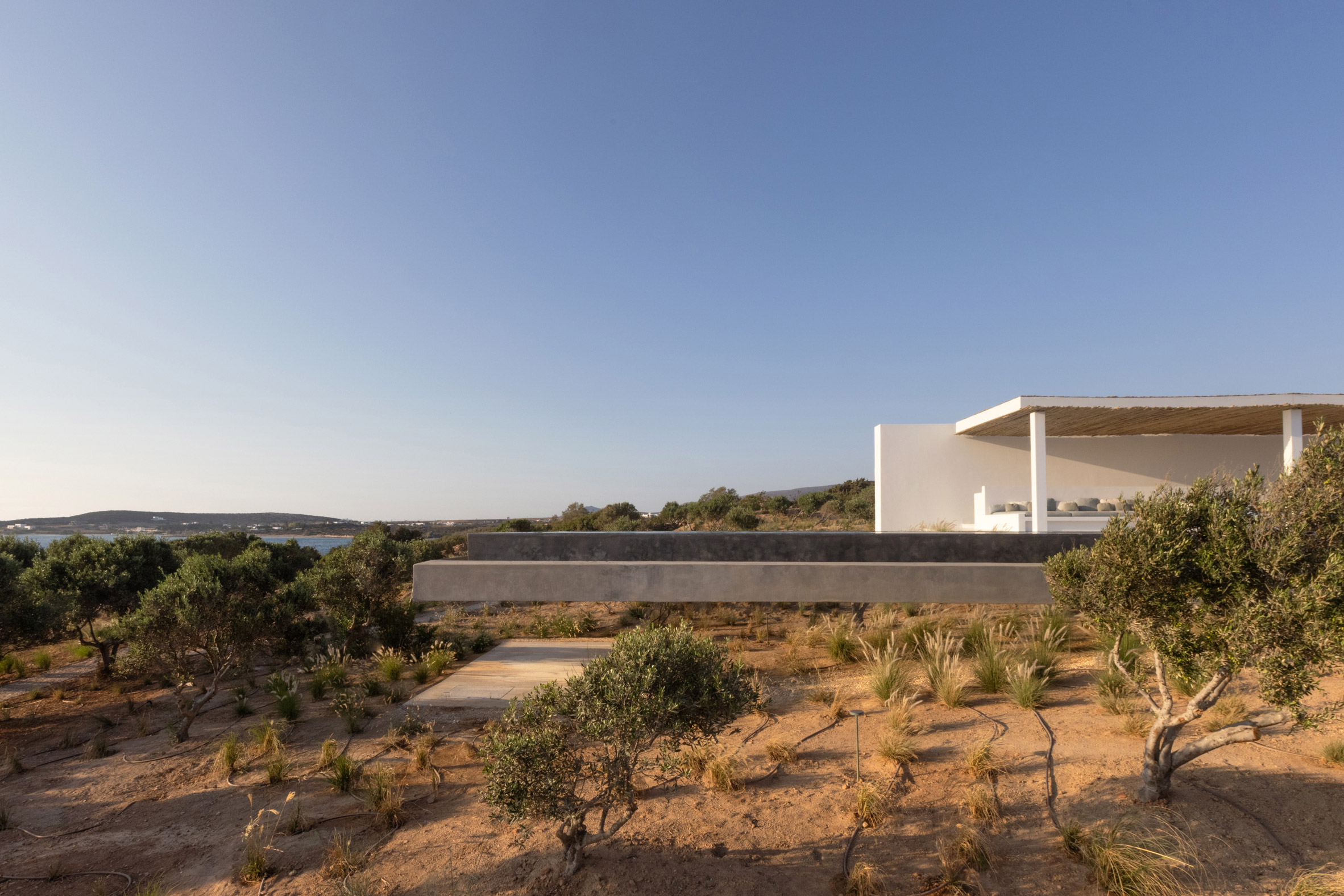 Paros House | The Coolector