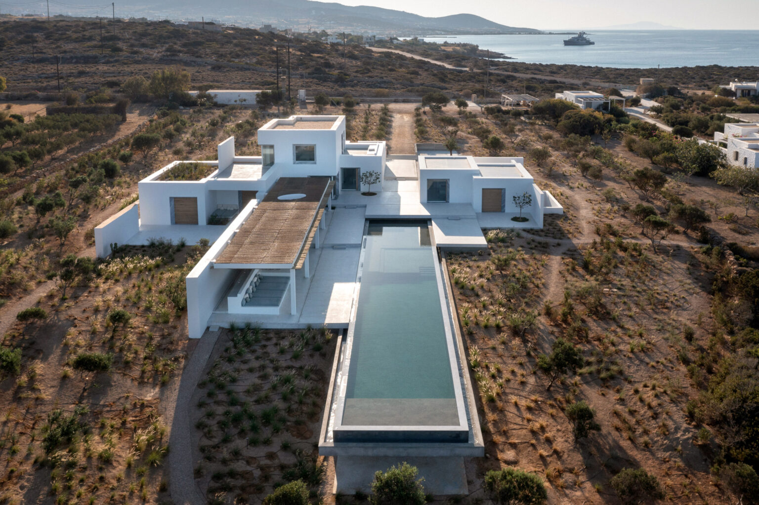 Paros House | The Coolector