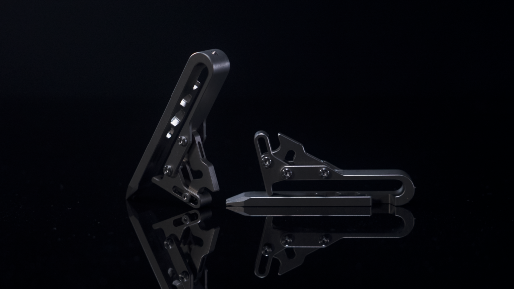 IDEASPARK Ultimate 11-in-1 Titanium Multi-Function Keychain | The Coolector