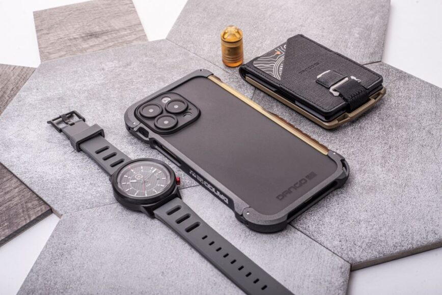 Dango Adapt Phone Cases | The Coolector