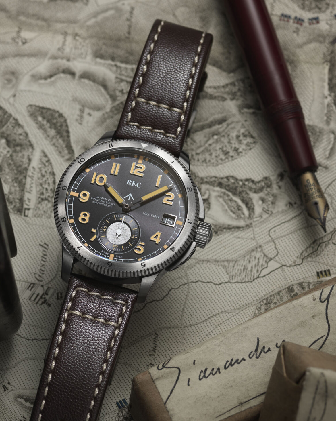 REC Spitfire Aircraft X4009 Watch | The Coolector