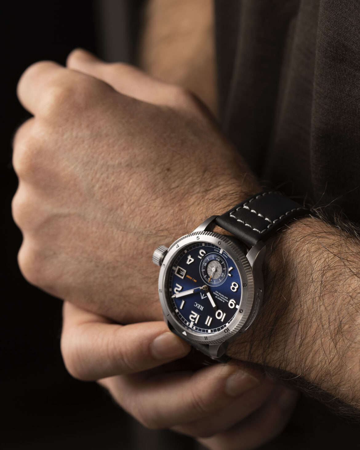 REC Spitfire Aircraft X4009 Watch | The Coolector