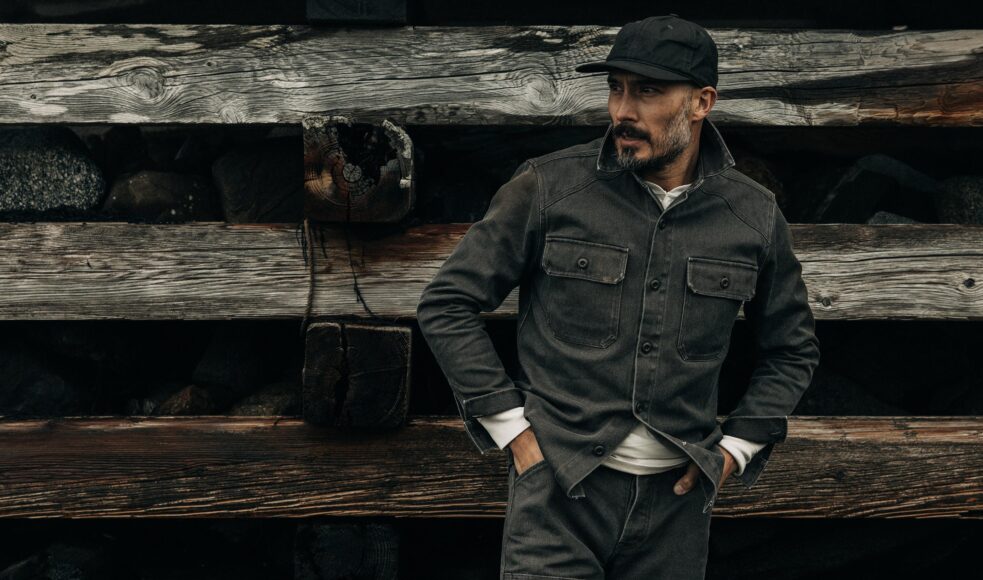 Taylor Stitch Chipped Canvas Shop Shirt | The Coolector