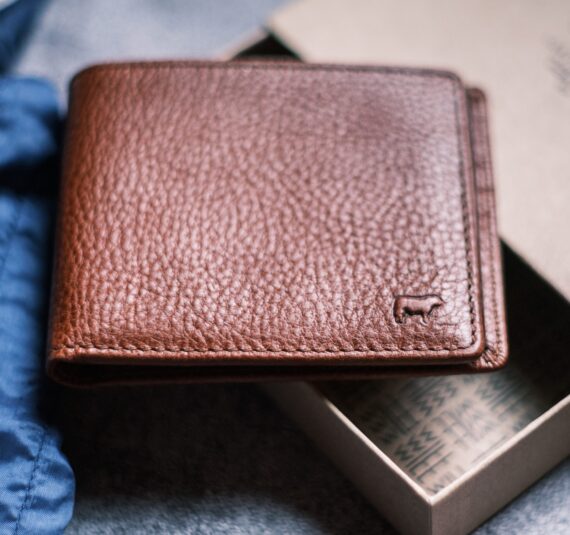 10 of the best minimalist wallets for men in 2023 | The Coolector