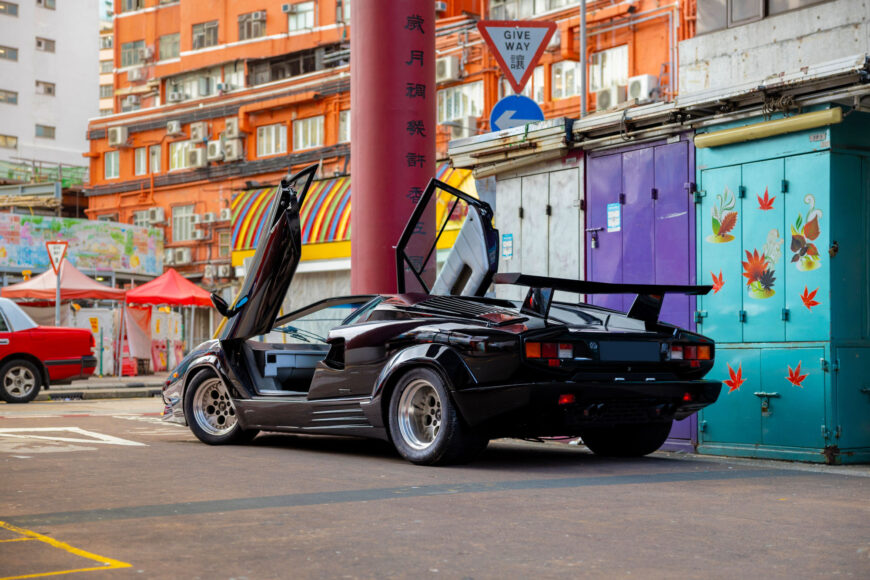 Lamborghini Countach 25th Anniversary | The Coolector