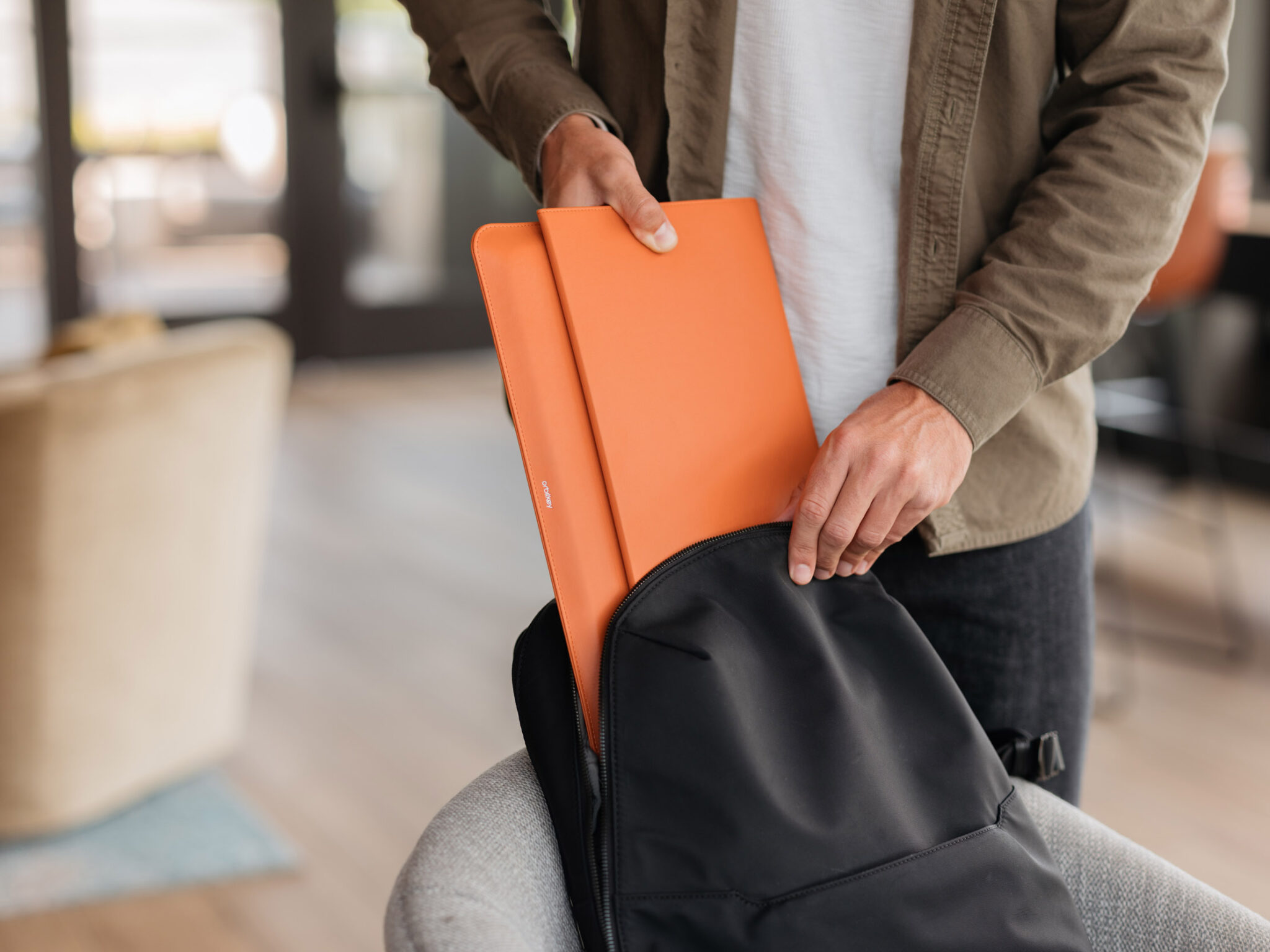 OrbitKey Hybrid Laptop Sleeve | The Coolector